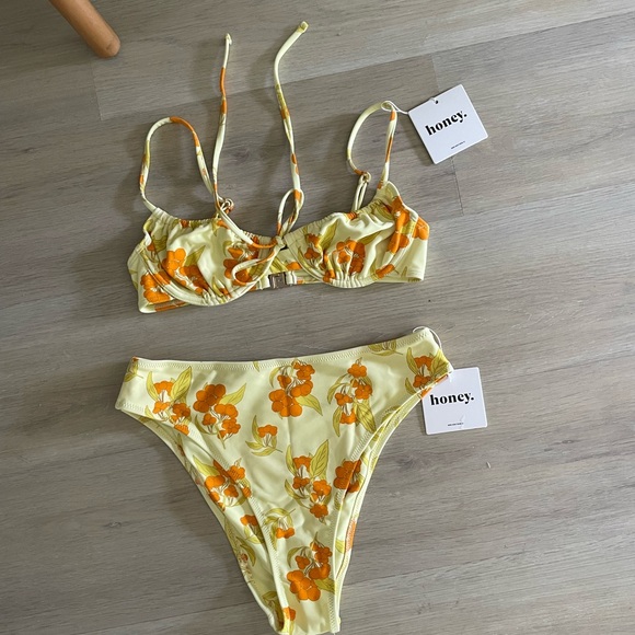 Honey Swim | Swim | Nwt Honey Swim Sunny Bikini Set | Poshmark